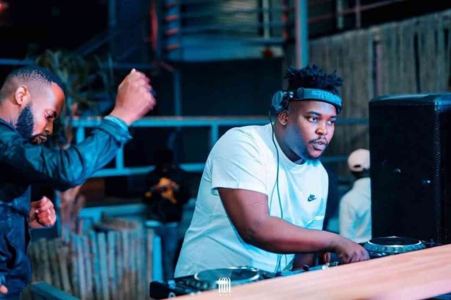 Shaun 101 & TxC – Top Dawg Sessions Mix (mp3 download)