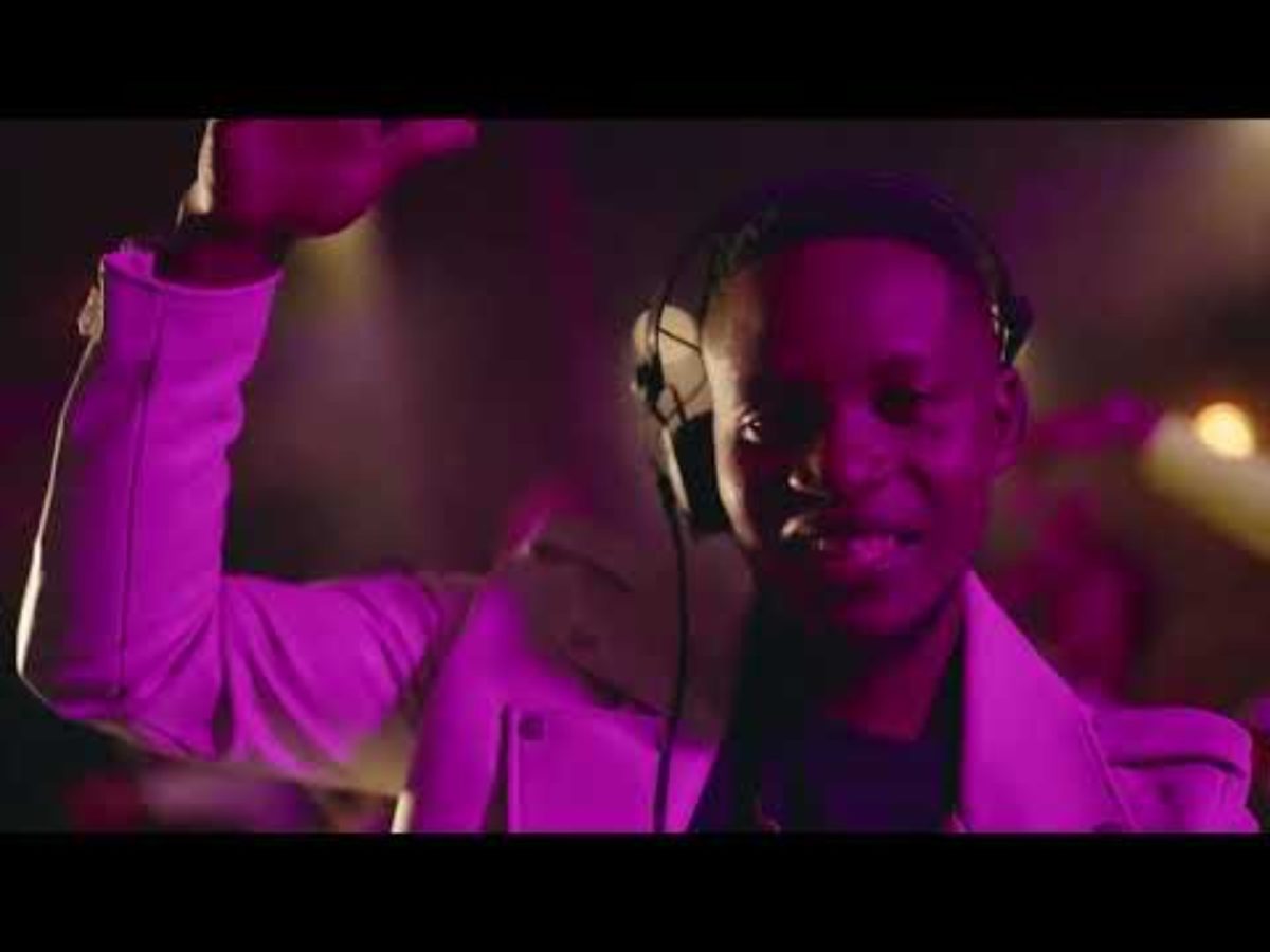 Deep London – Piano Ngijabulise Video ft. Murumba Pitch, Nkosazana ...