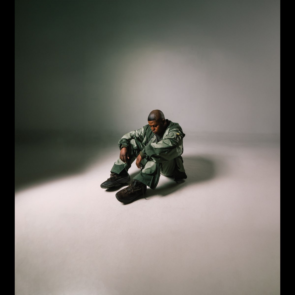 Que DJ – Ababhengayo ft. DJ Tira, Tipcee, Thobeka & Dlala Deminor